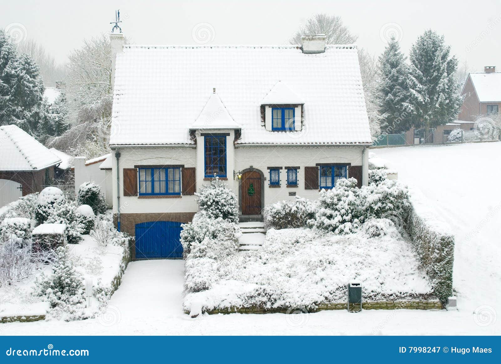 Suburban house in winter stock image. Image of inviting - 7998247