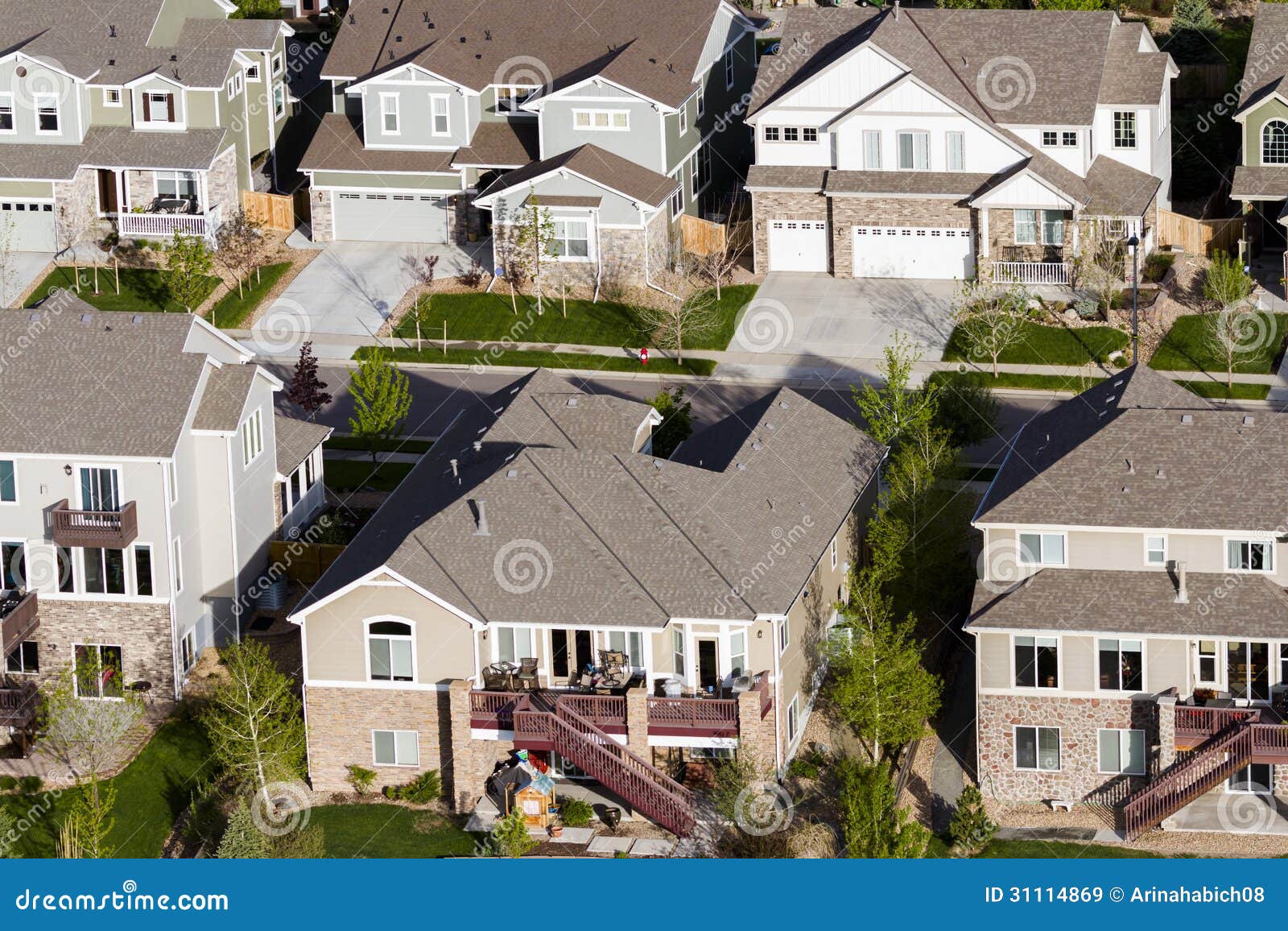 Suburbia stock image. Image of suburban, settlement, erie - 31114869