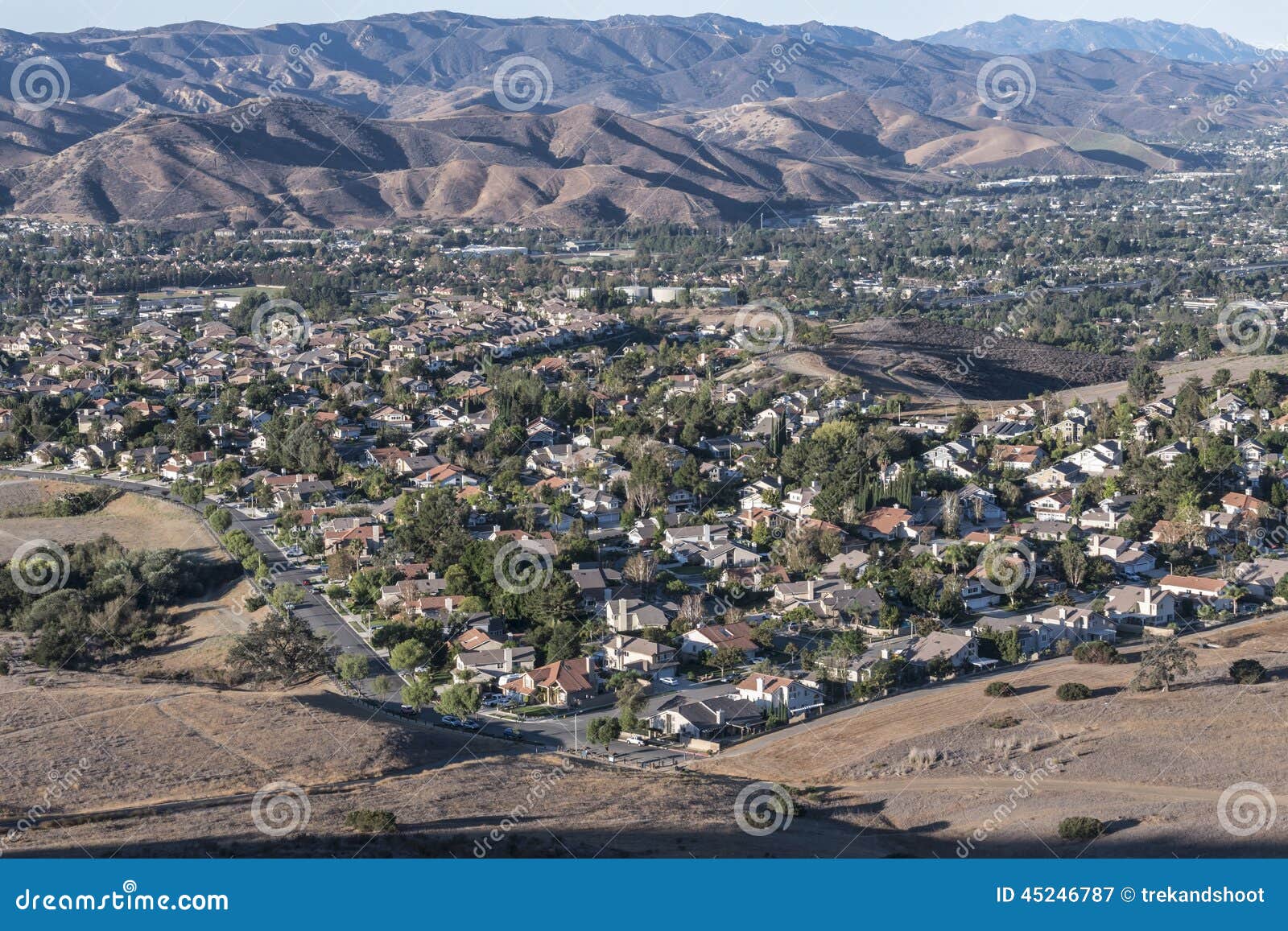 Suburbios De Los Angeles-area Imagen de archivo - Imagen de suburbio ...