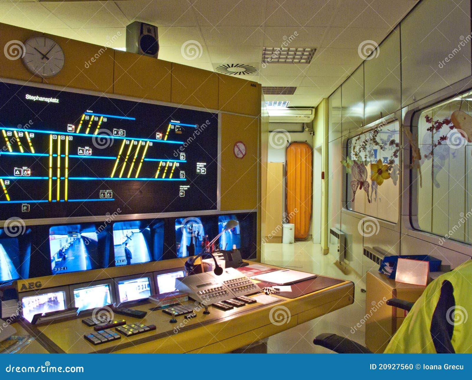 Subway control station editorial image. Image of station - 20927560