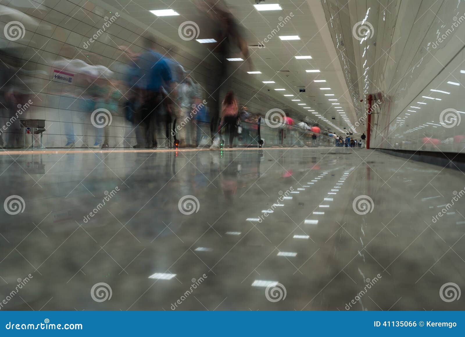 Subway with Crowd editorial photo. Image of passing, trains - 41135066
