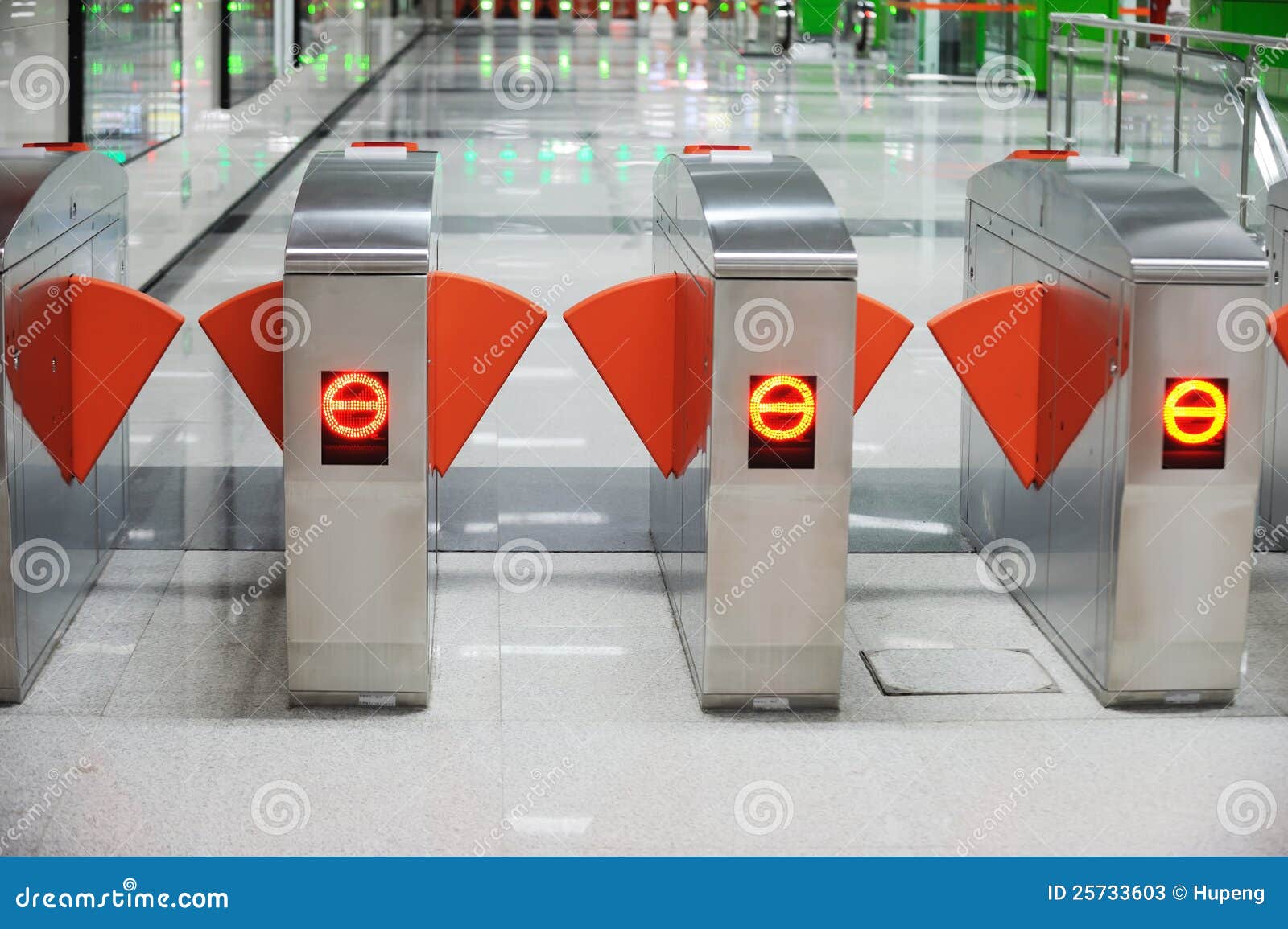 Subway entrance stock image. Image of entryway, transport - 25733603