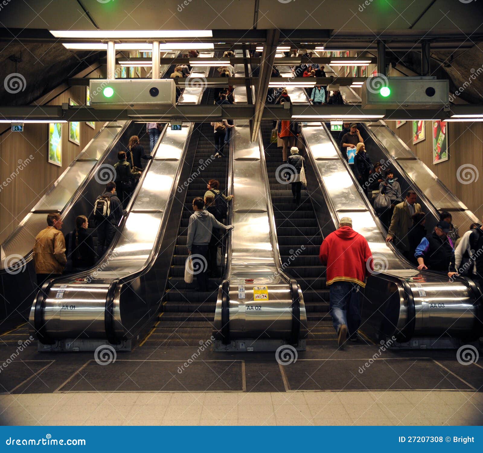 Subway escalators editorial stock photo. Image of crowded - 27207308