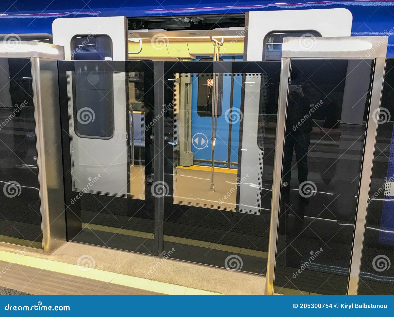Subway With Increased Security. New Metro Stations With A Door Non ...