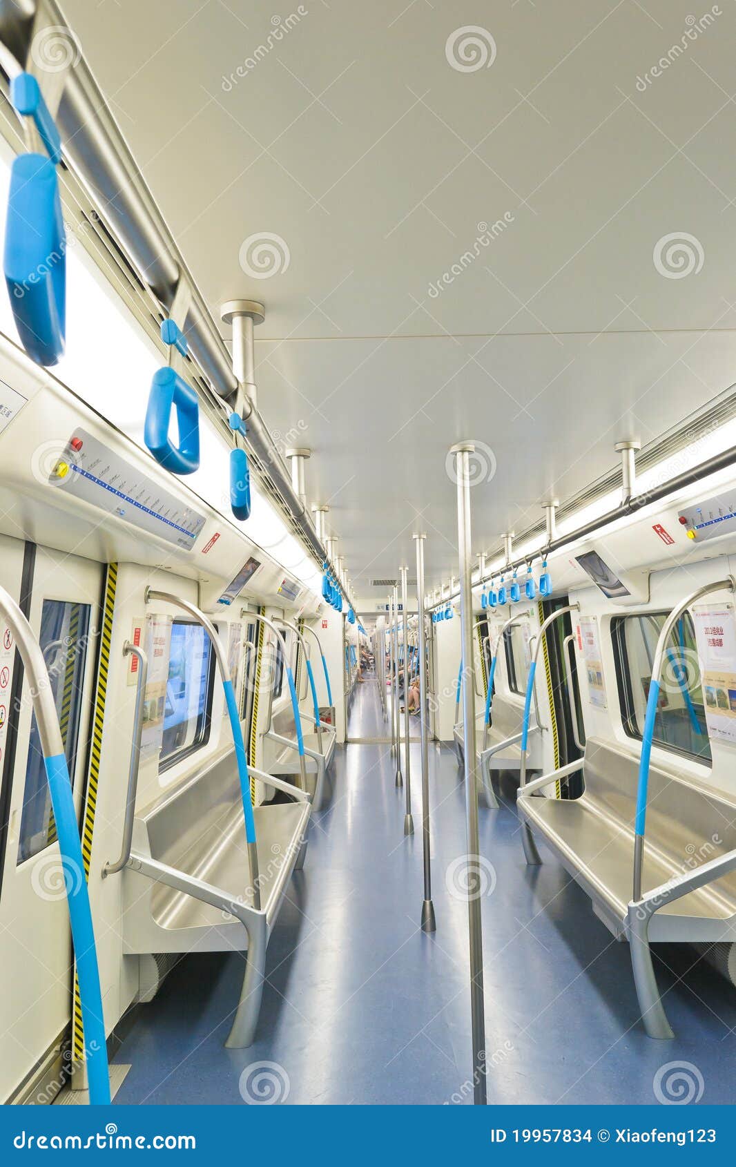 Subway interior editorial stock image. Image of passageway - 19957834