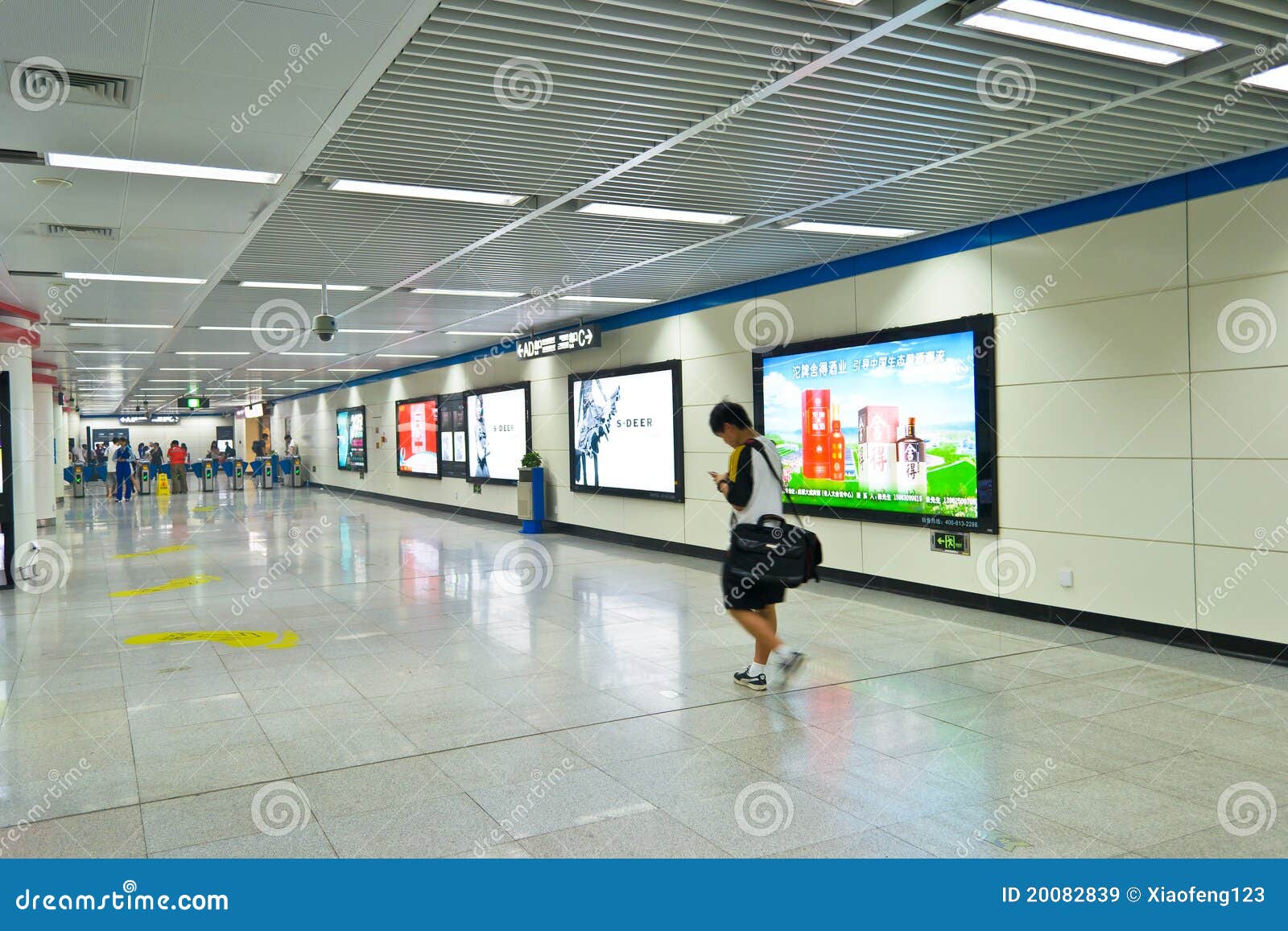 Subway interior editorial stock image. Image of underground - 20082839