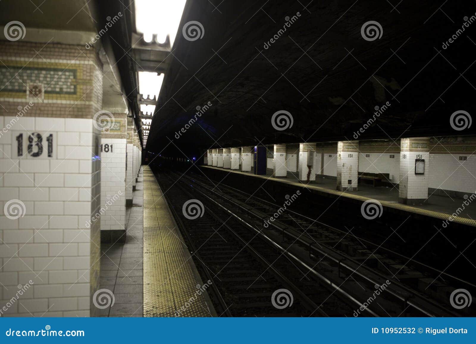 Subway Platform New York City Stock Photo - Image of platform ...