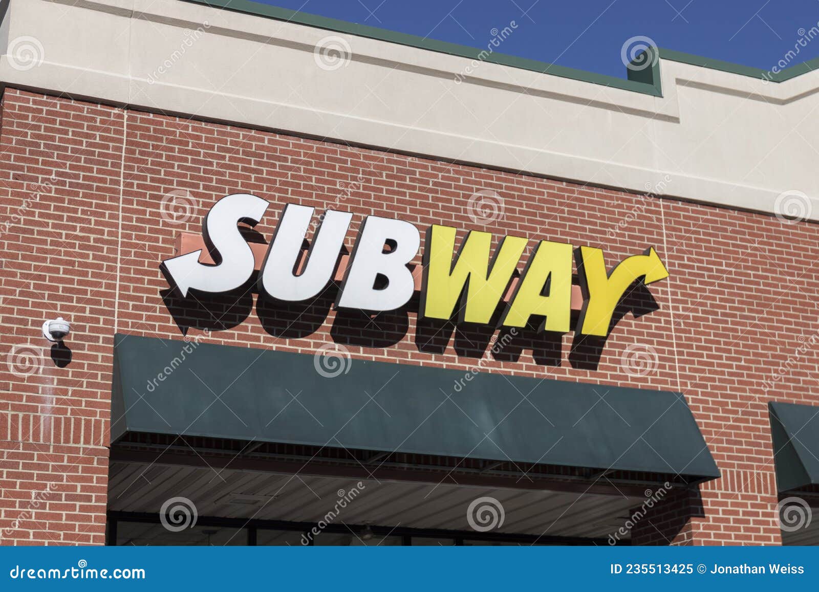 Subway Restaurant. Subway is the Largest Single Brand Restaurant Chain ...