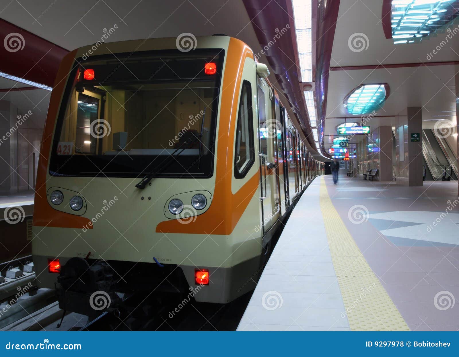 Subway Station Stock Photo | CartoonDealer.com #9297978