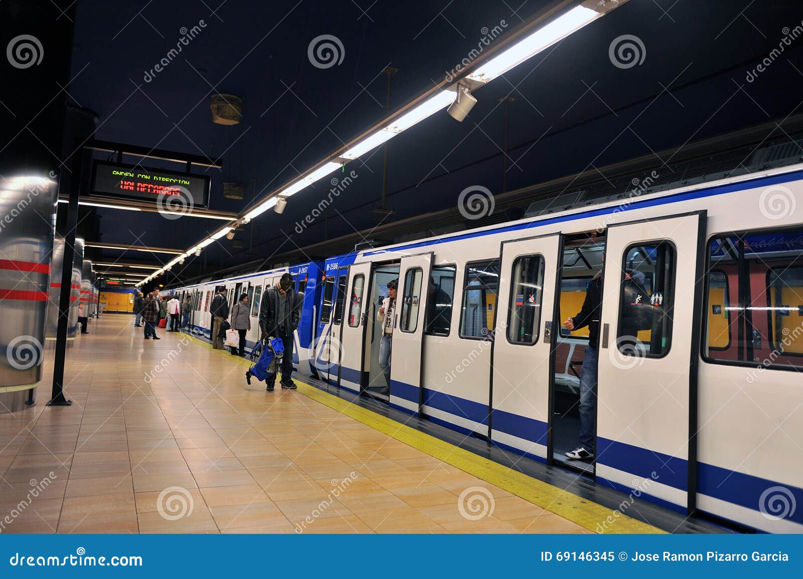 Subway Station in Madrid, Spain Editorial Image - Image of place ...