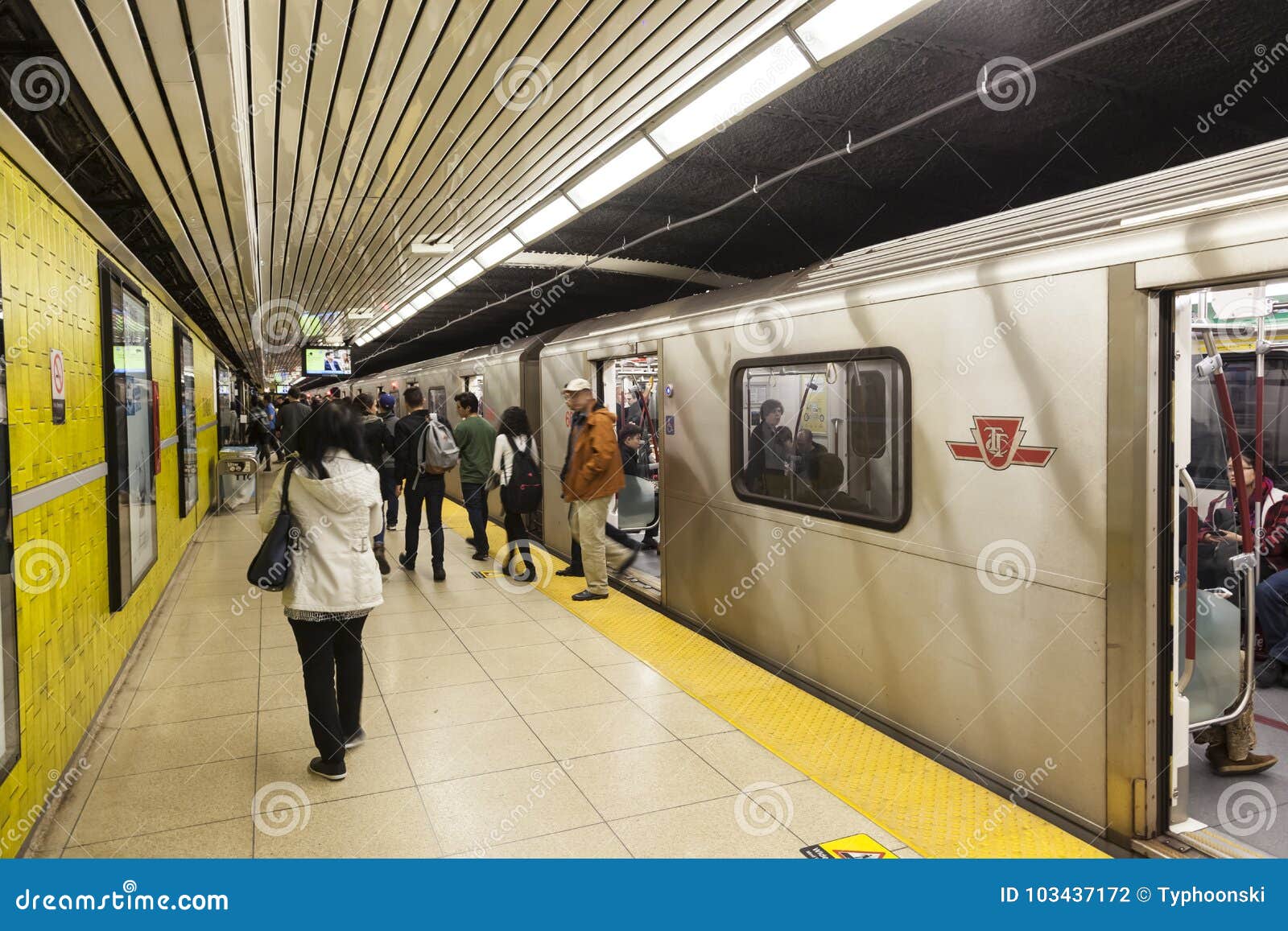 Subway Station in Toronto, Canada Editorial Photography - Image of ...