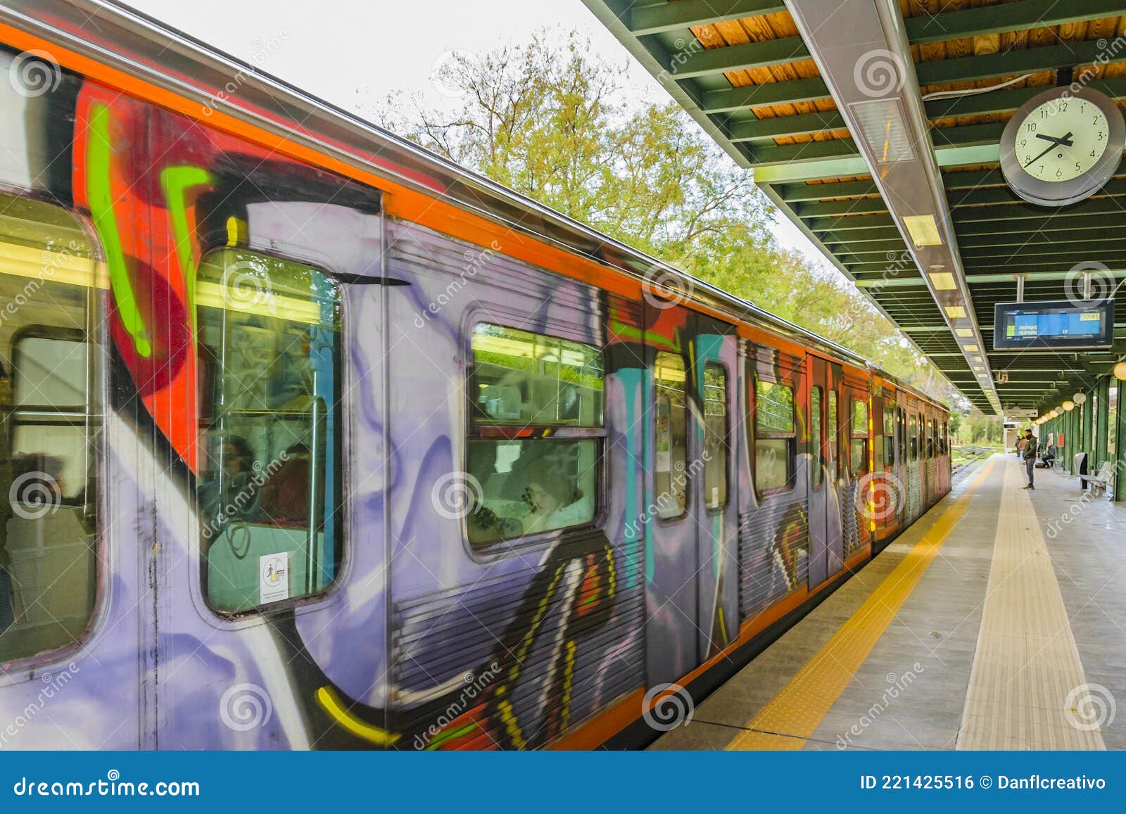 Subway Stop, Athens, Greece Editorial Photo - Image of city, platform ...