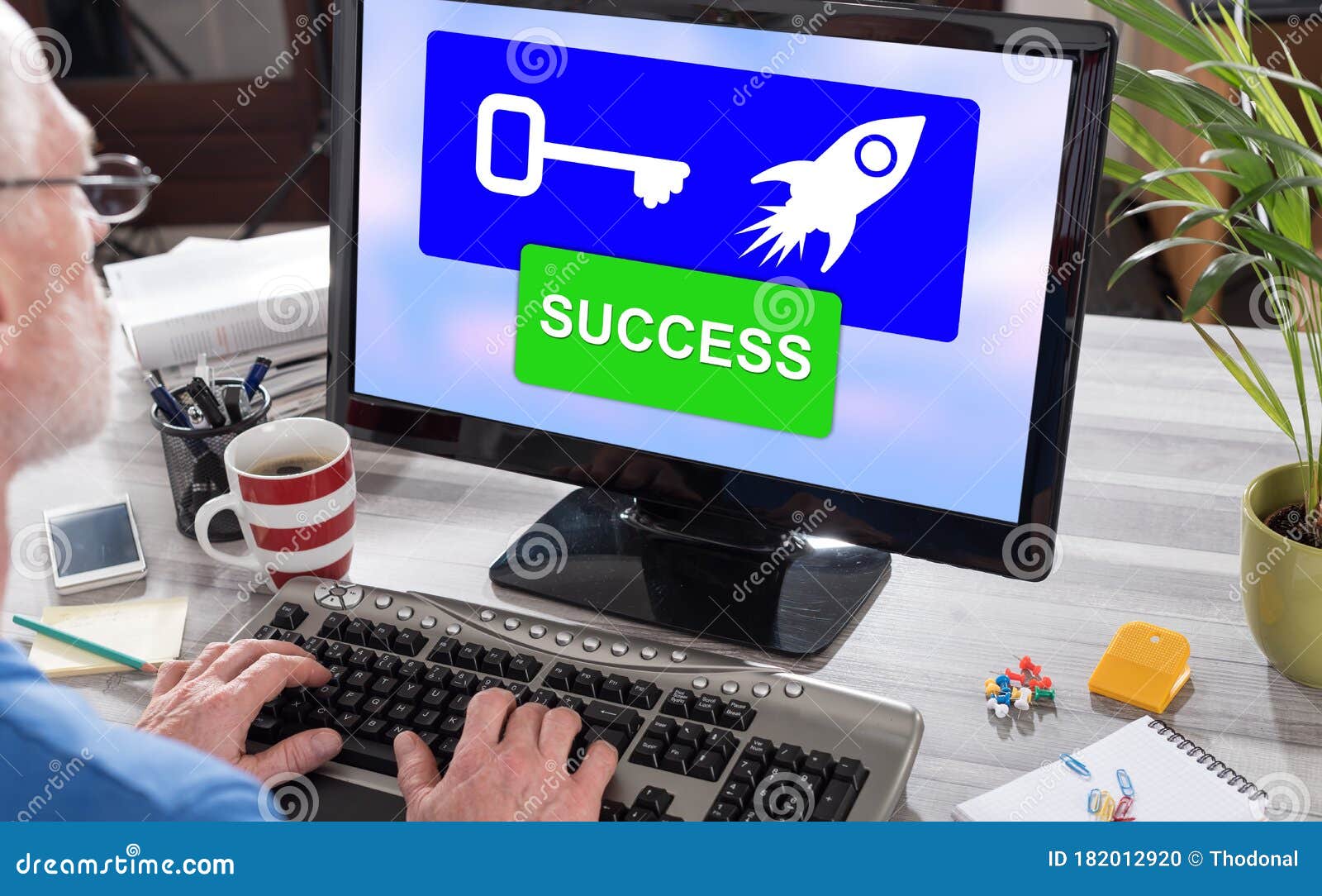 Success Concept on a Computer Stock Photo - Image of finance, goal ...