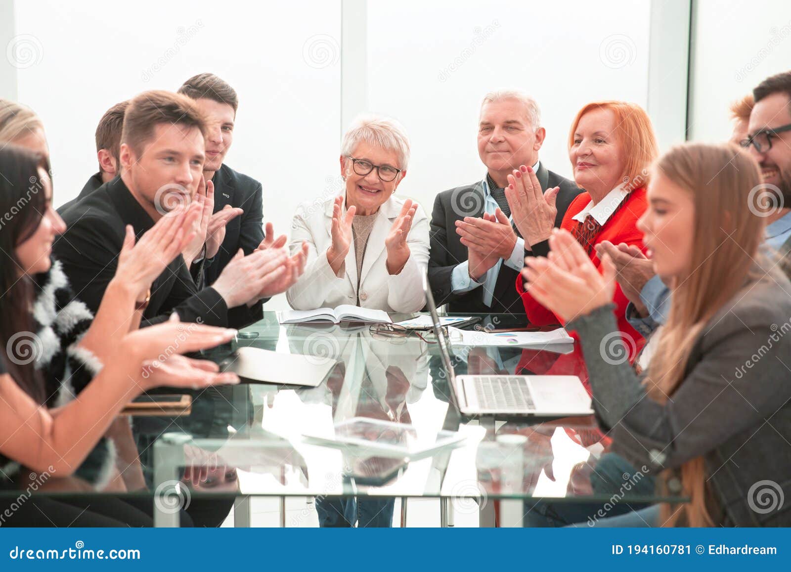 Success Group of Business People with Clapping Hands at Office. Stock ...