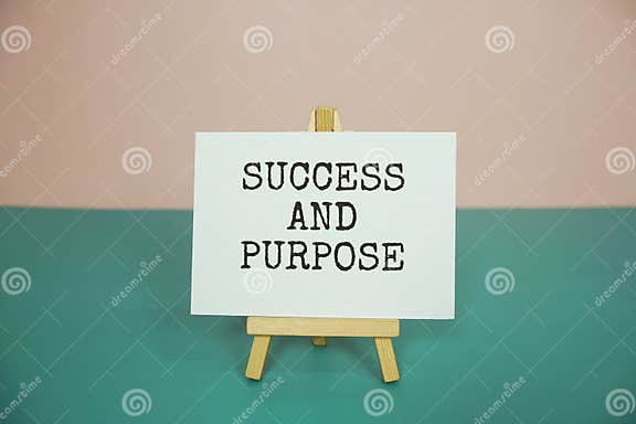 Success and Purpose Text Message with Easel on Blue Background Stock ...