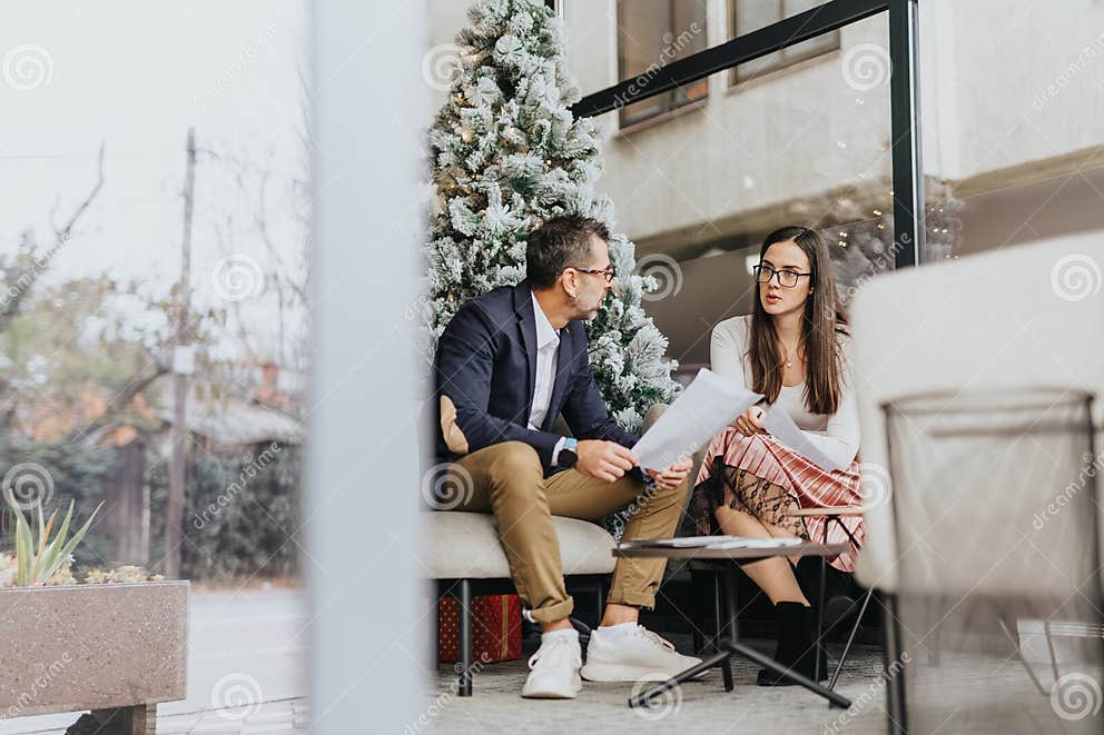 Successful Collaboration and Strategy in the Office between Multi ...