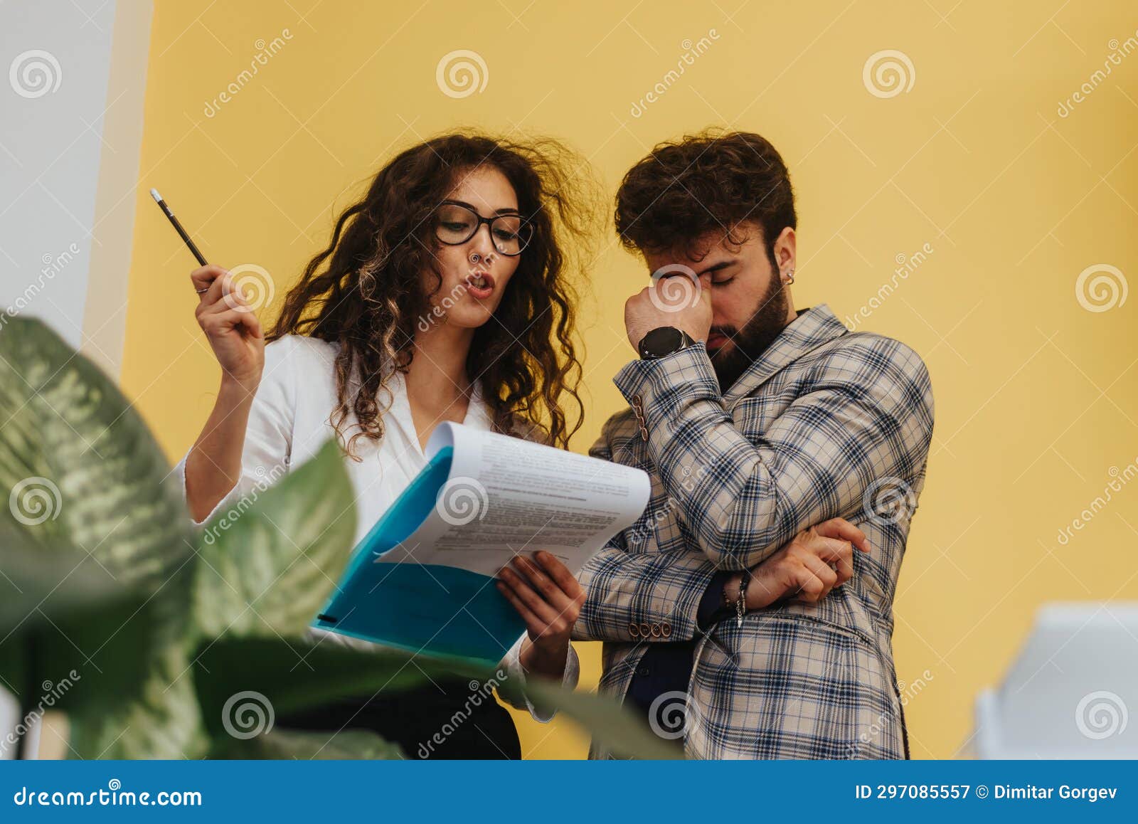 Successful Multinational Team Collaboration in a Modern Office ...