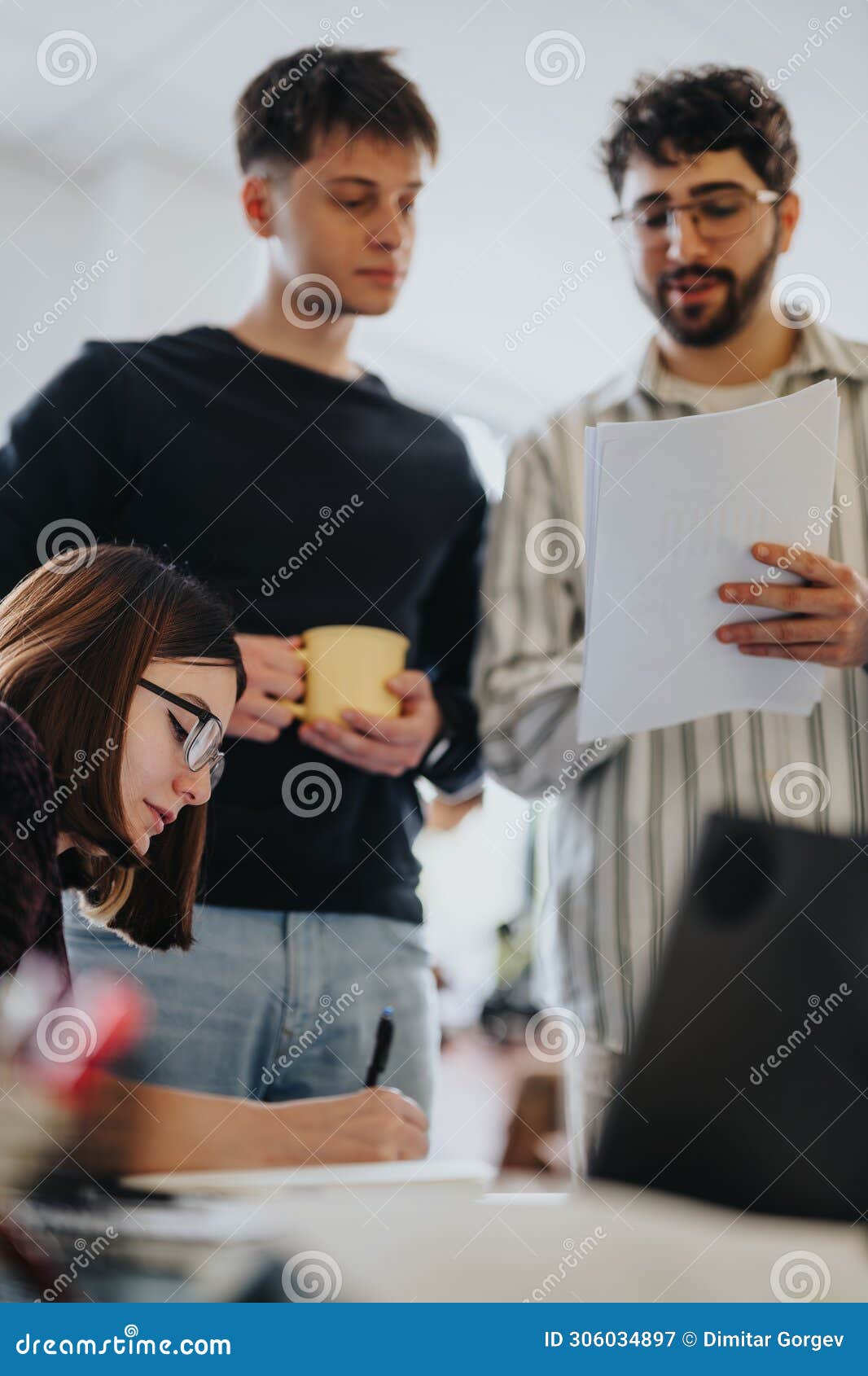 Successful Teamwork of Multi Generational and Multicultural Employees ...