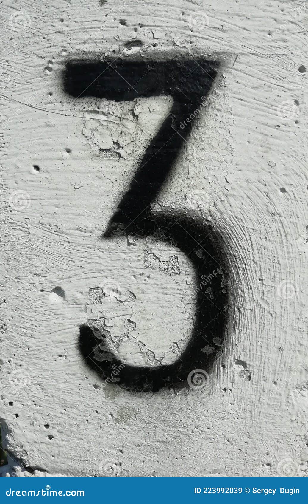 Pillar with number 3 stock image. Image of font, sculpture - 223992039