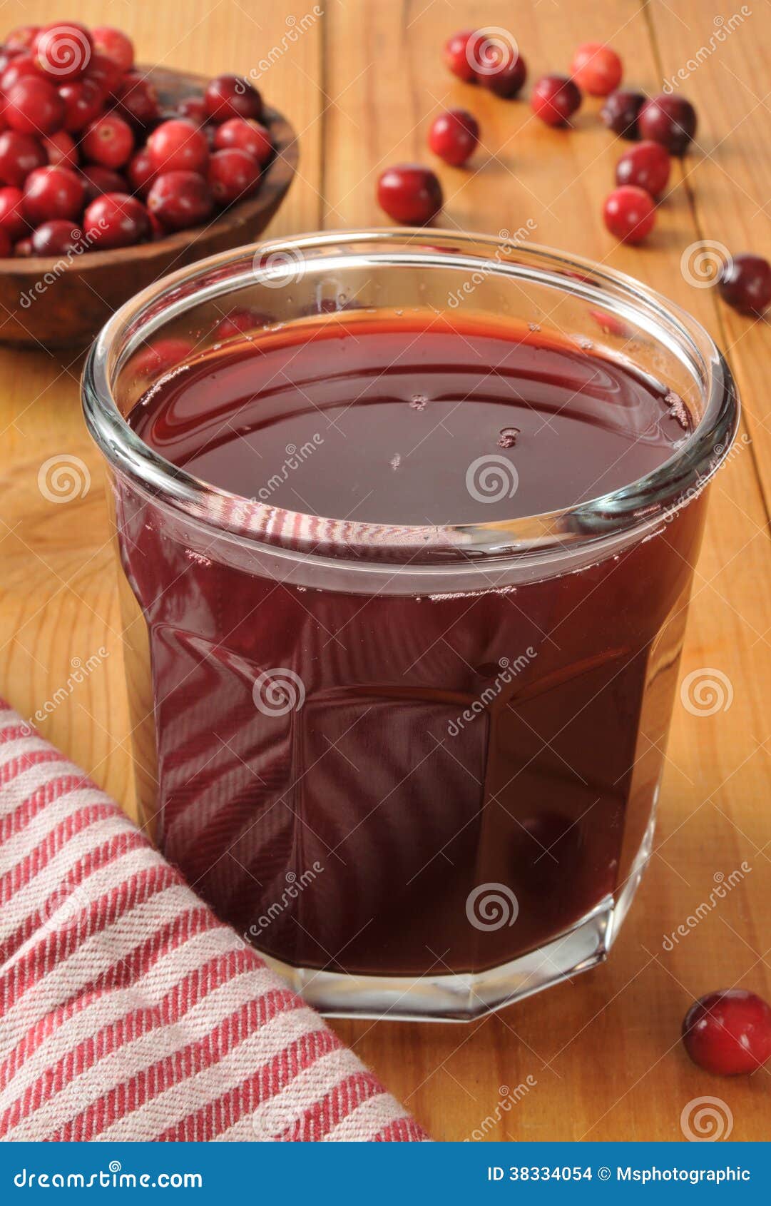 Suco de arando foto de stock. Imagem de fruta, bacia - 38334054