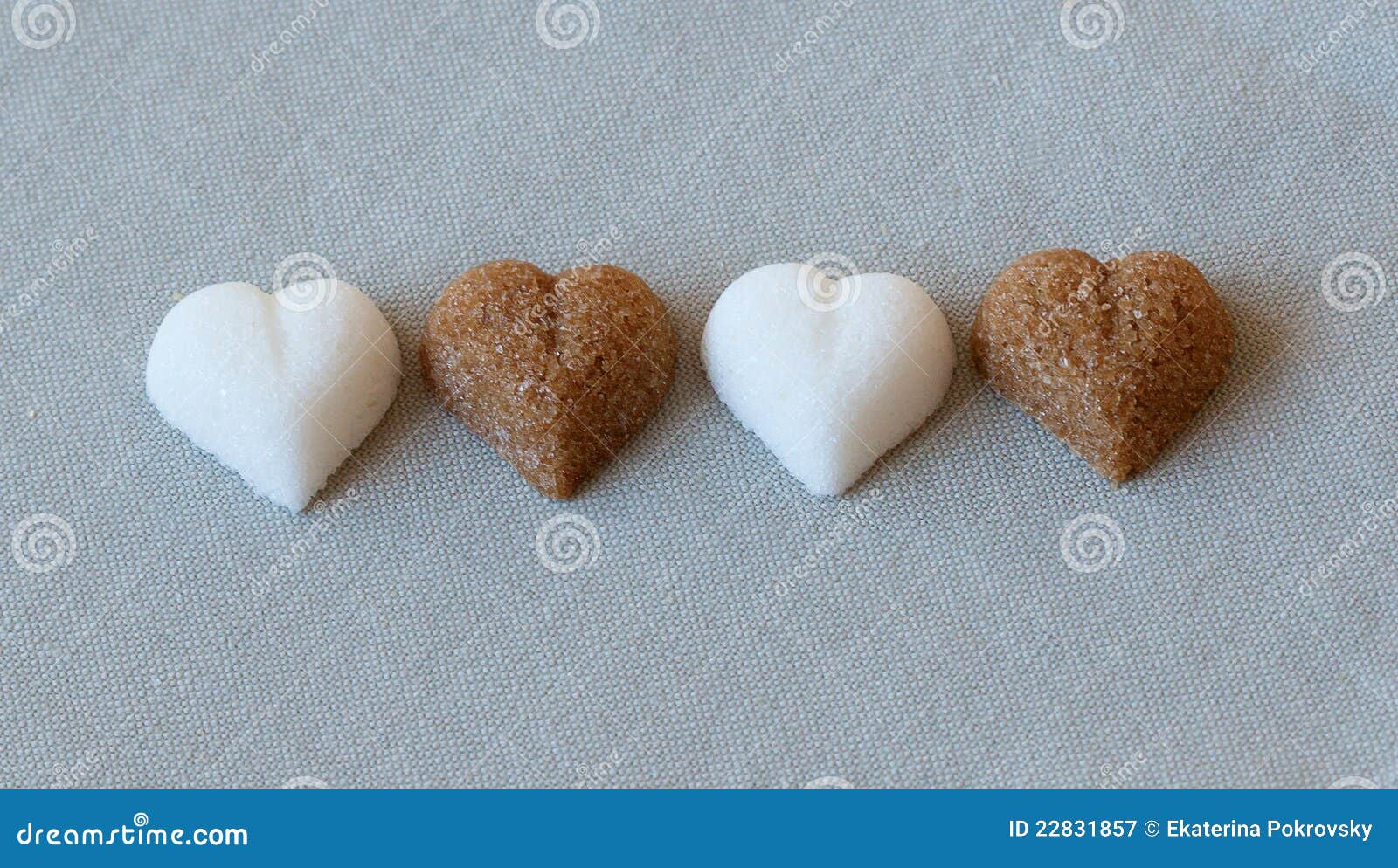 Sucre en forme de coeur image stock. Image du amour, doux - 22831857