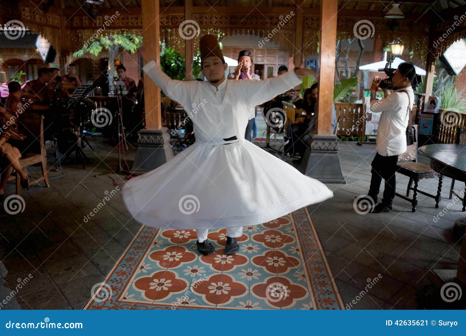Sufi dance editorial photo. Image of dancers, ramadan - 42635621