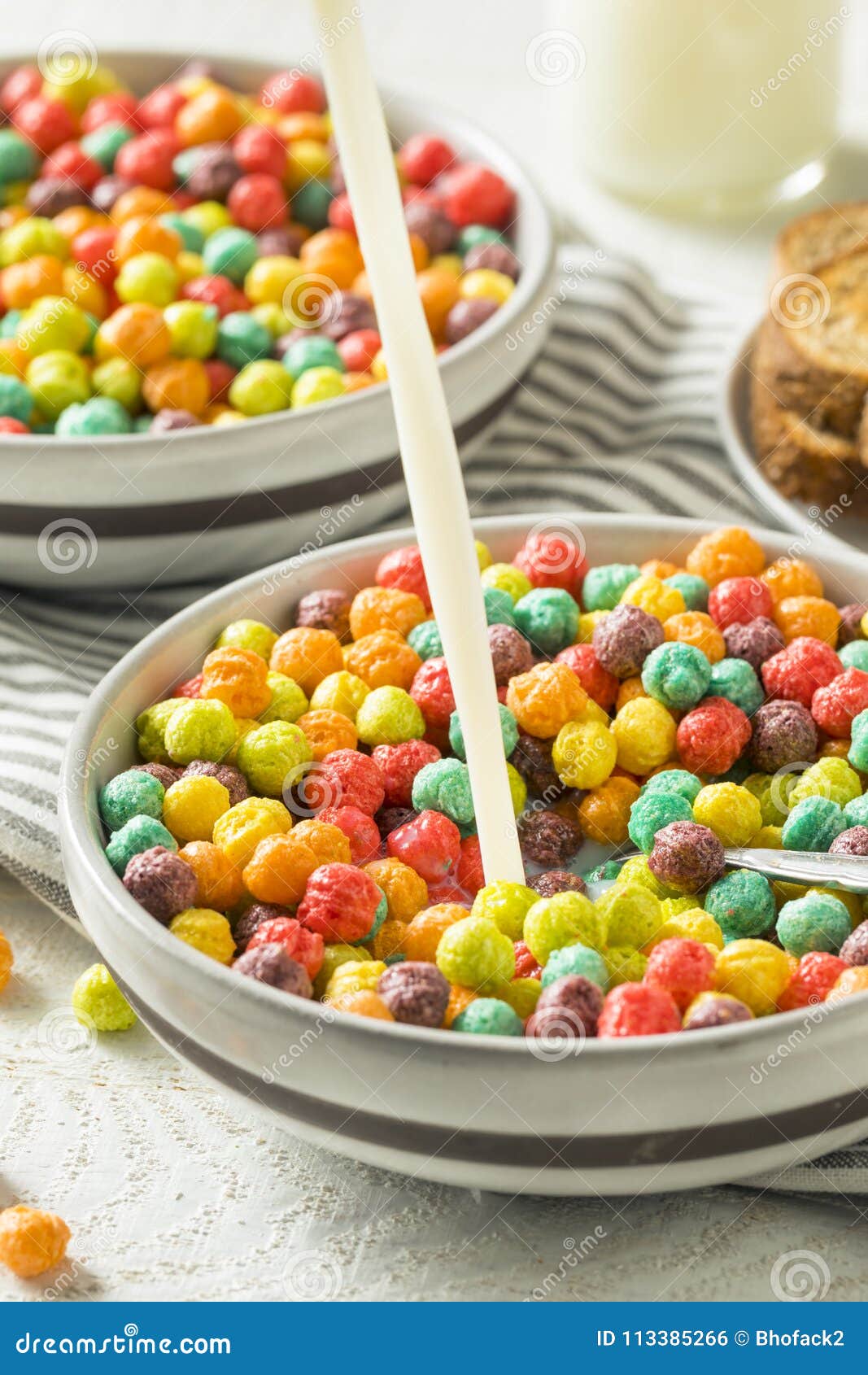 Sugar Breakfast Cereal Colorido Foto de archivo - Imagen de cereal ...