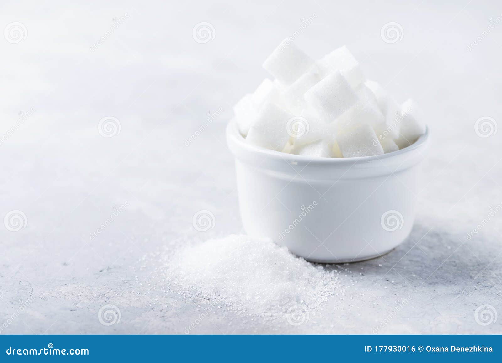 Sugar Cubes and Grain of Sugar Stock Photo - Image of ingredient, diet ...