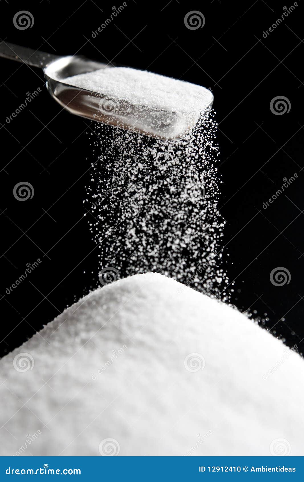 Sugar Falling from Tablespoon Stock Photo - Image of sugar, ingredient ...