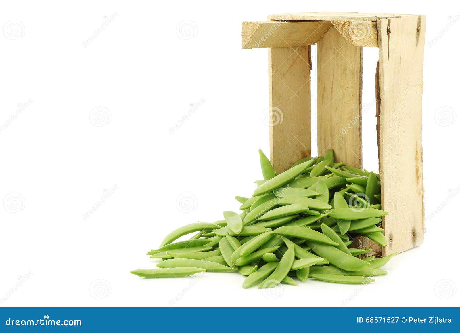 Sugar Snaps in a Wooden Crate Stock Image - Image of healthy, group ...