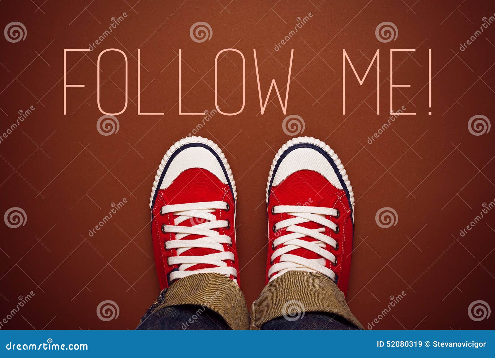 Suivez-moi Concept De Demande Image stock - Image du pattes, suivez ...