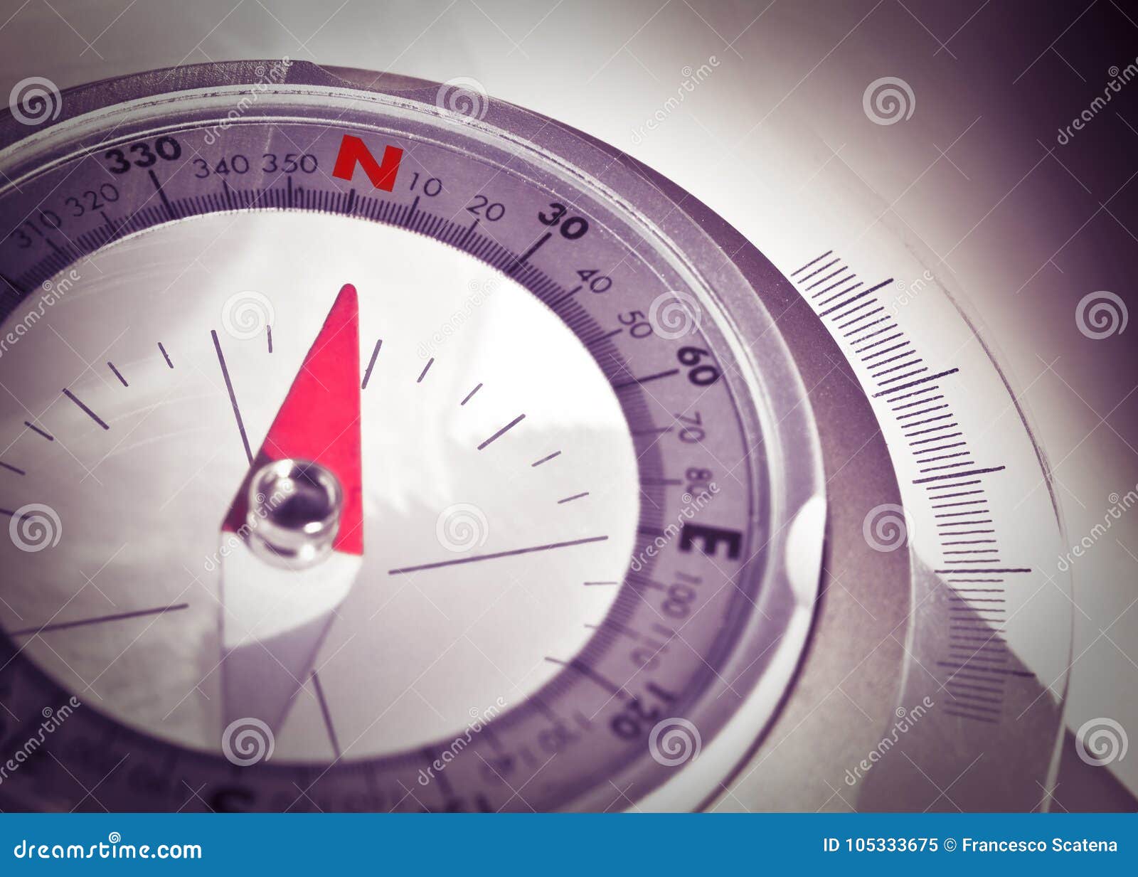 Suivez Votre Direction - Image De Concept Avec La Boussole De ...