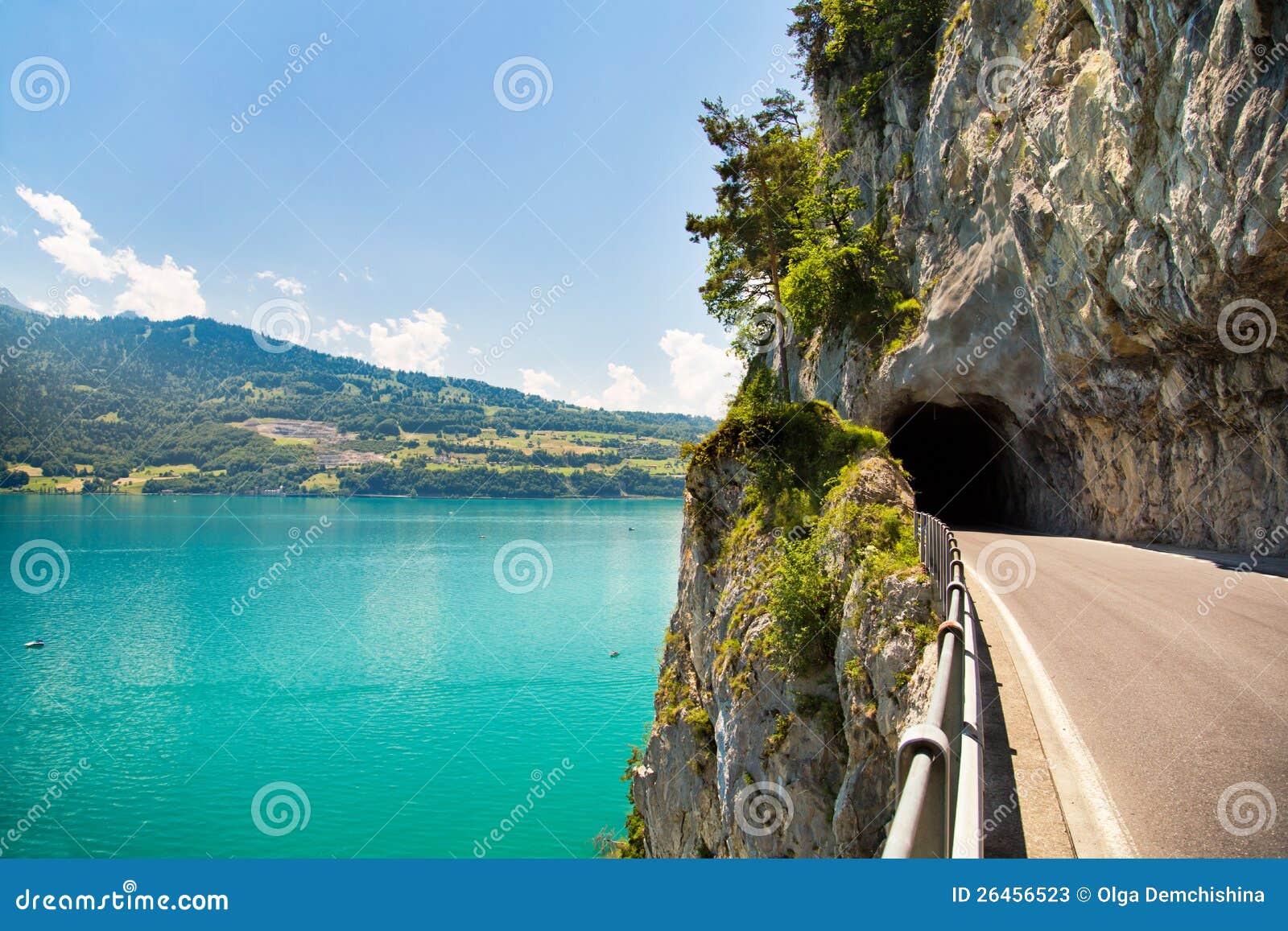 Suiza, Interlaken imagen de archivo. Imagen de bosque - 26456523