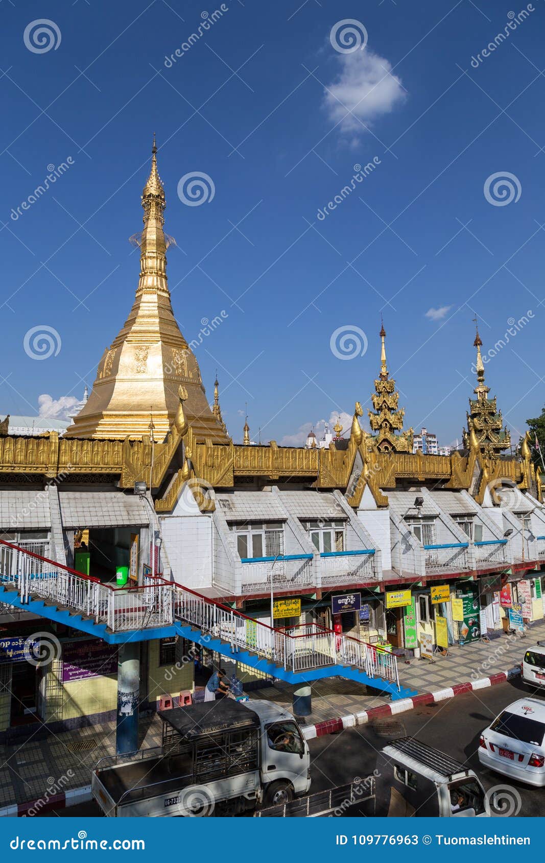 Sule Pagoda in Yangon editorial stock photo. Image of destination ...
