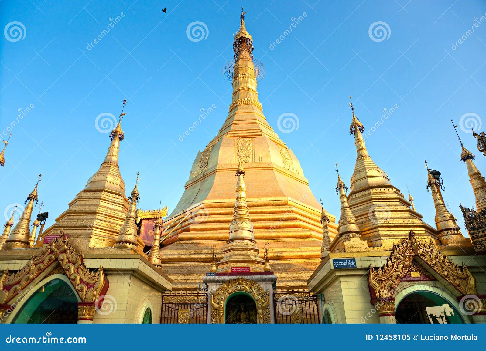 Sule Pagoda, Yangon, Myanmar. Stock Image - Image of dome, asian: 12458105