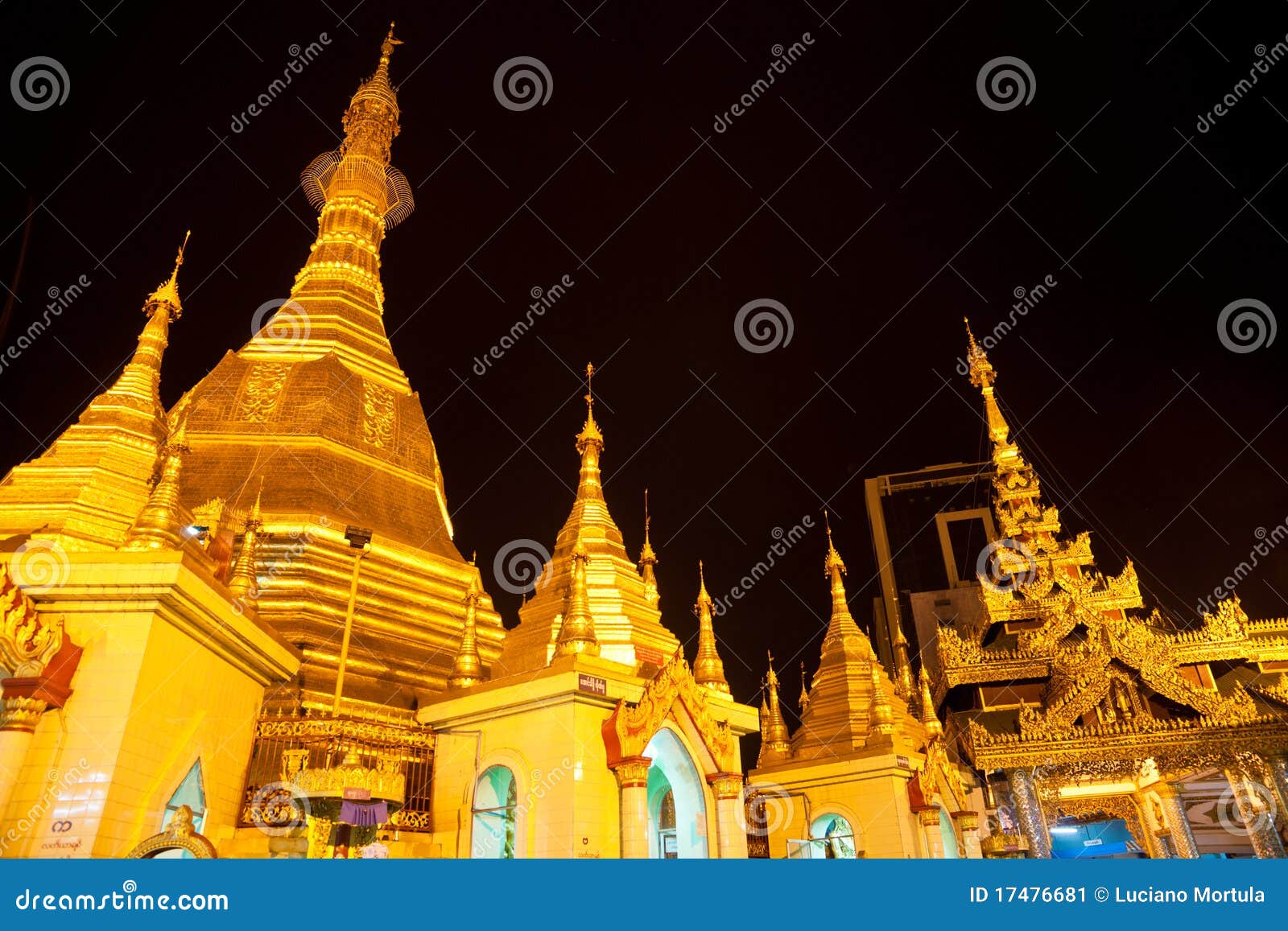 Sule Pagoda, Yangon, Myanmar. Stock Image - Image of rangoon, dawn ...