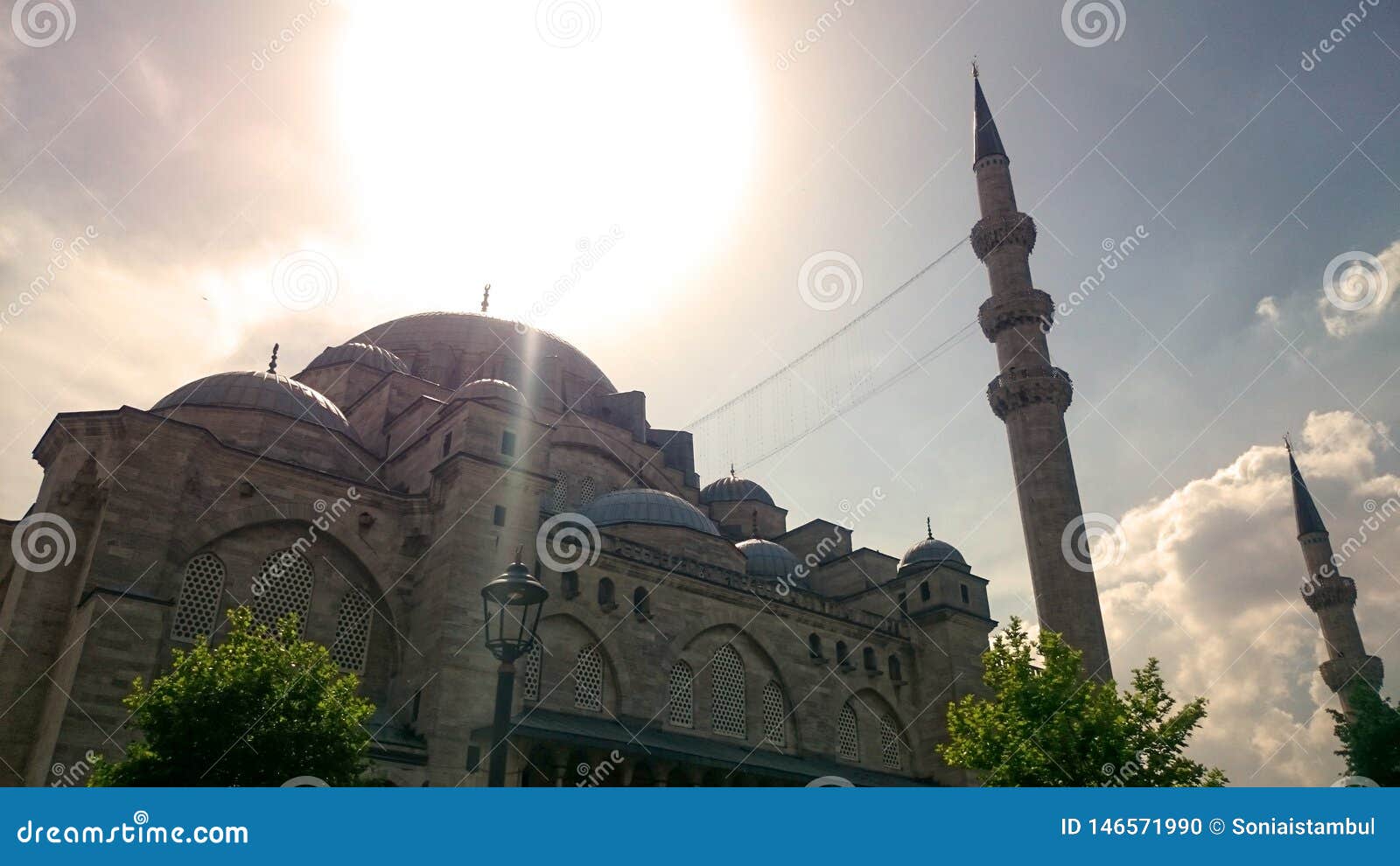 Suleyman mosque stock photo. Image of building, istanbul - 146571990