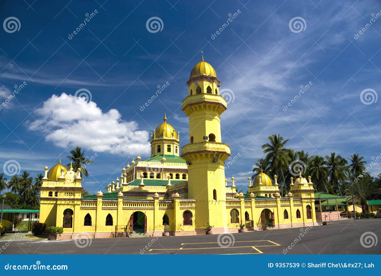 Sultan Alaeddin Mosque, Malaysia Stock Image - Image of sanctuary ...