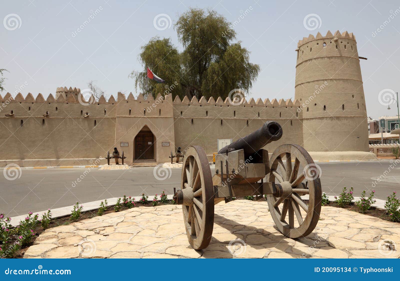 Sultan Bin Zayed Fort in Al Ain Stock Photo - Image of fortress ...