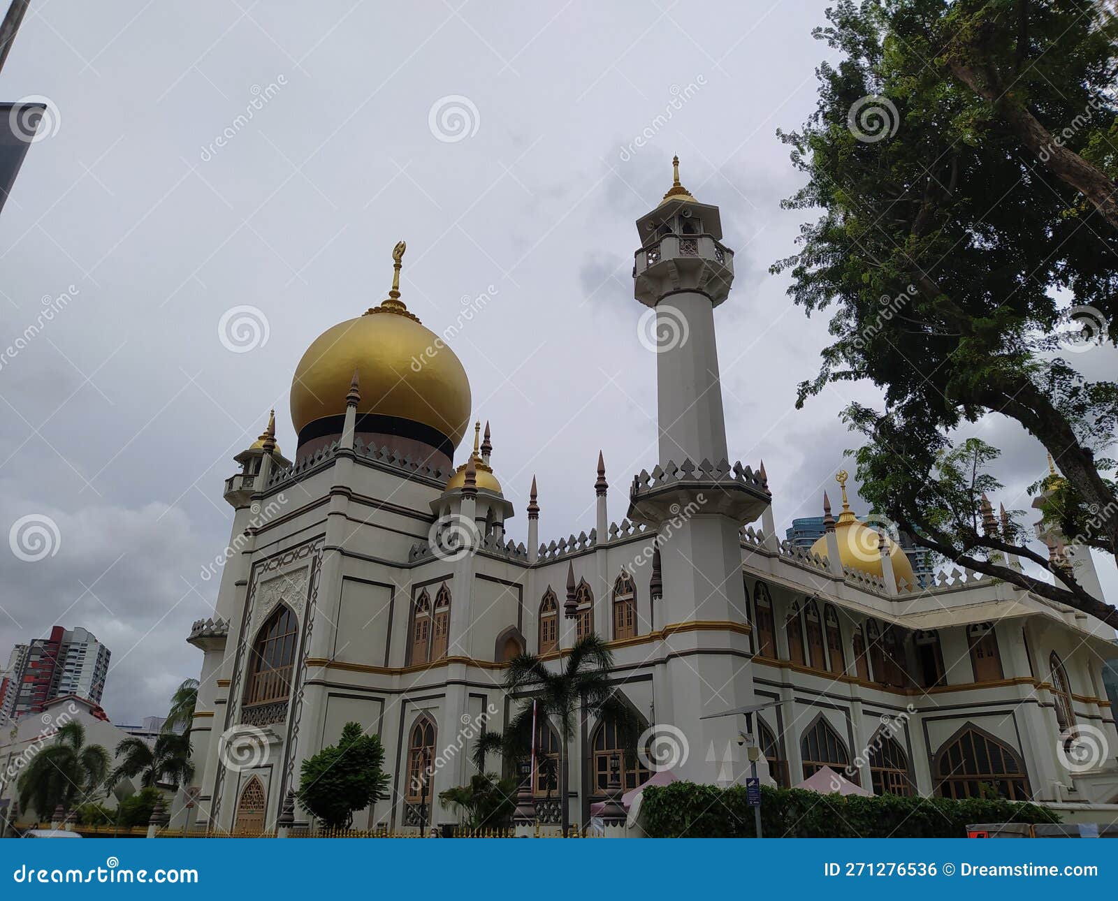 Sultan Mosque Singapore Photo Stock Photo - Image of monument, basilica ...