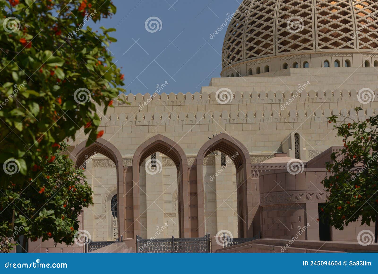 Sultan Qaboos Grand Mosque, Muscat Oman Stock Photo - Image of chapel ...