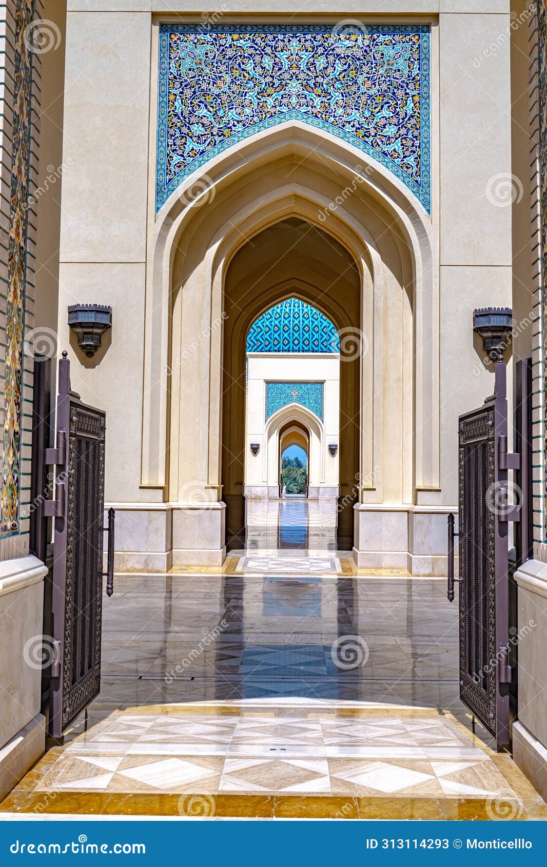 Sultan Qaboos Grand Mosque in Sohar, Oman Stock Image - Image of pray ...