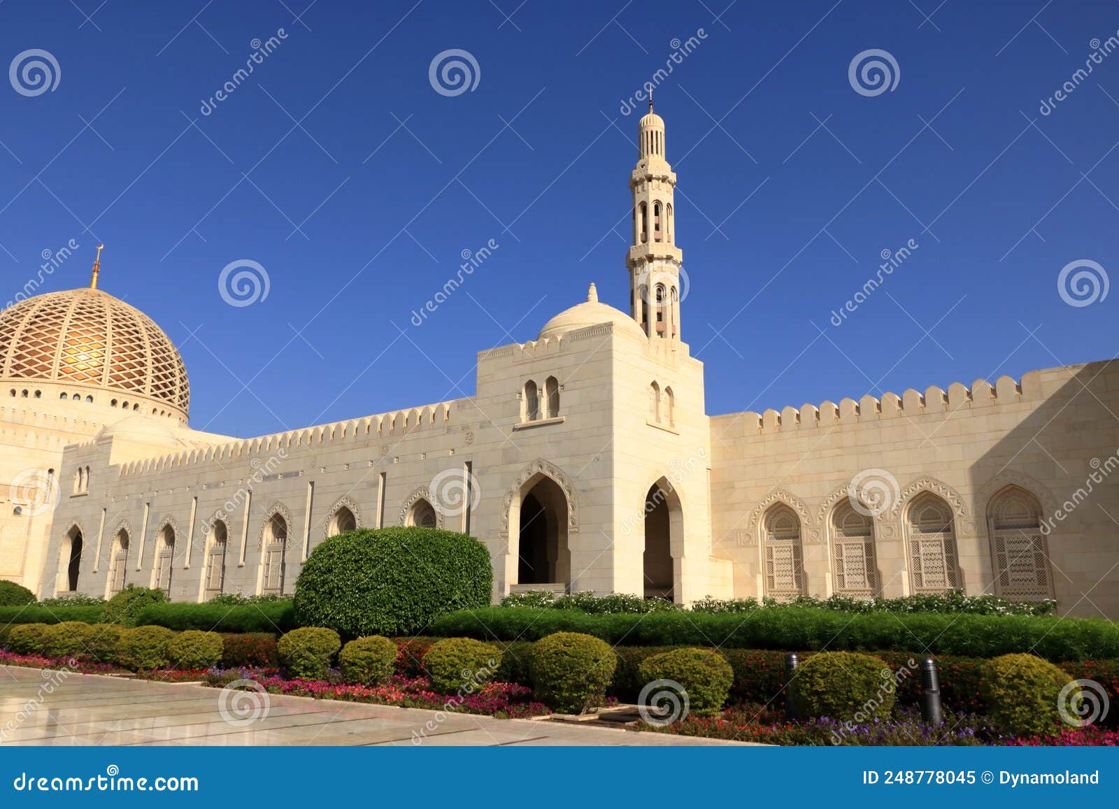 Sultan Qaboos Grosse Moschee in Muscat in Oman Stockbild - Bild von ...