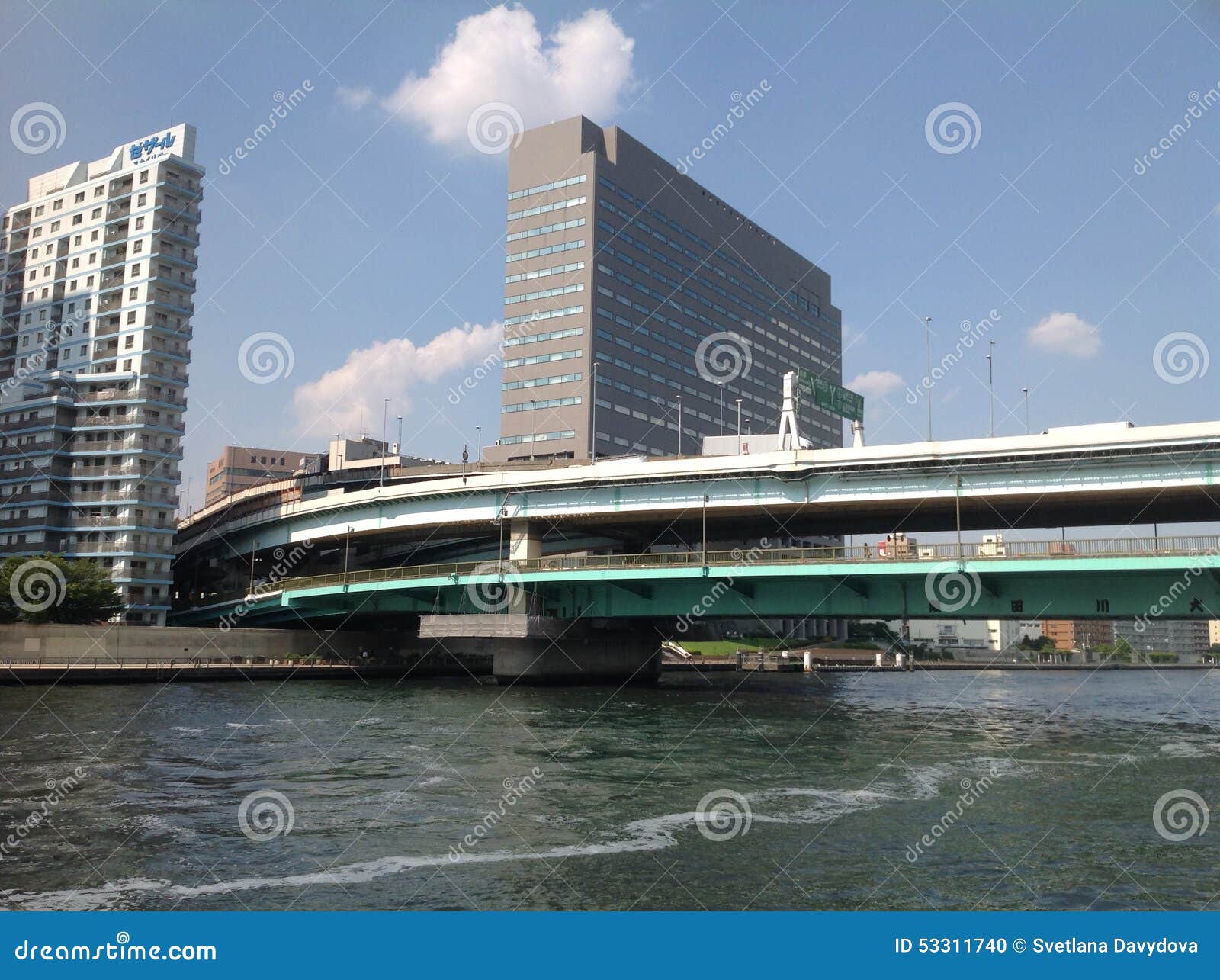 Sumida river in Tokyo editorial image. Image of building - 53311740