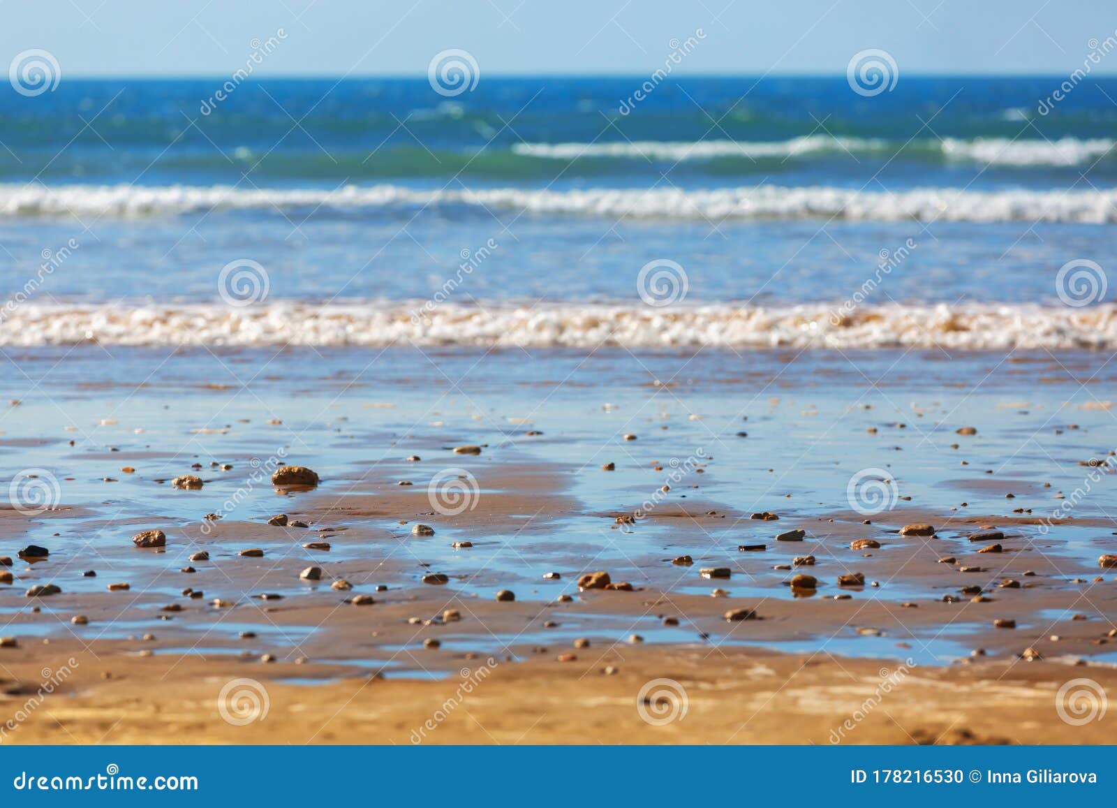 Summer Background with Pebbles and Ocean Waves Stock Photo - Image of ...