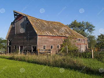 Summer Barn stock image. Image of wooden, america, pastoral - 4237235