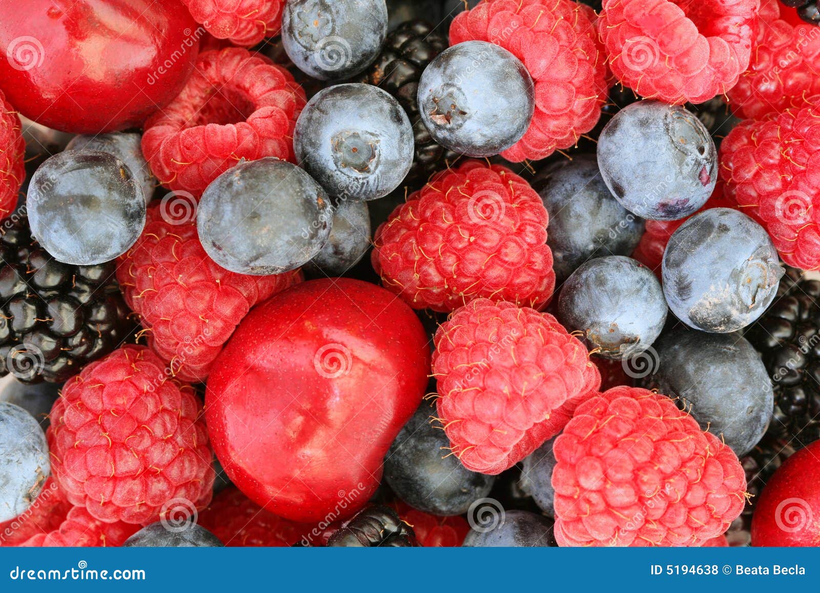 Summer berries background stock photo. Image of fruits - 5194638