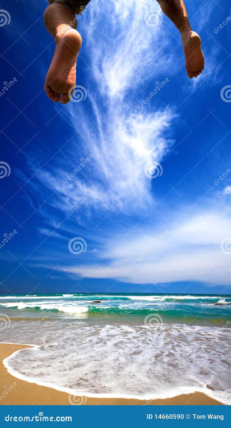 Summer Cloud and Jump To Sea Stock Photo - Image of sand, clouds: 14660590