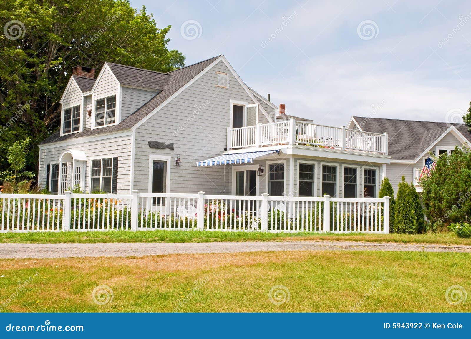 Summer cottage with fence stock photo. Image of landscaping - 5943922