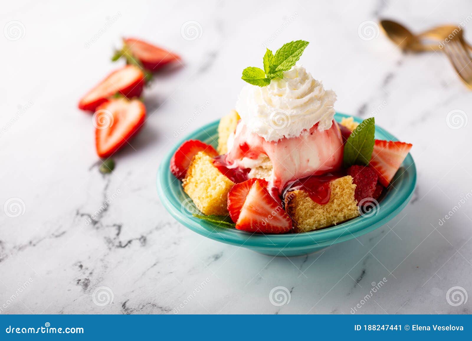 Summer Dessert, Pound Cake with Ice Cream Stock Image - Image of cake ...
